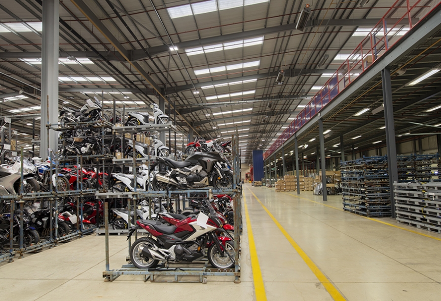 Honda Logistics, Swindon - Tamlite Lighting Industrial and Warehousing