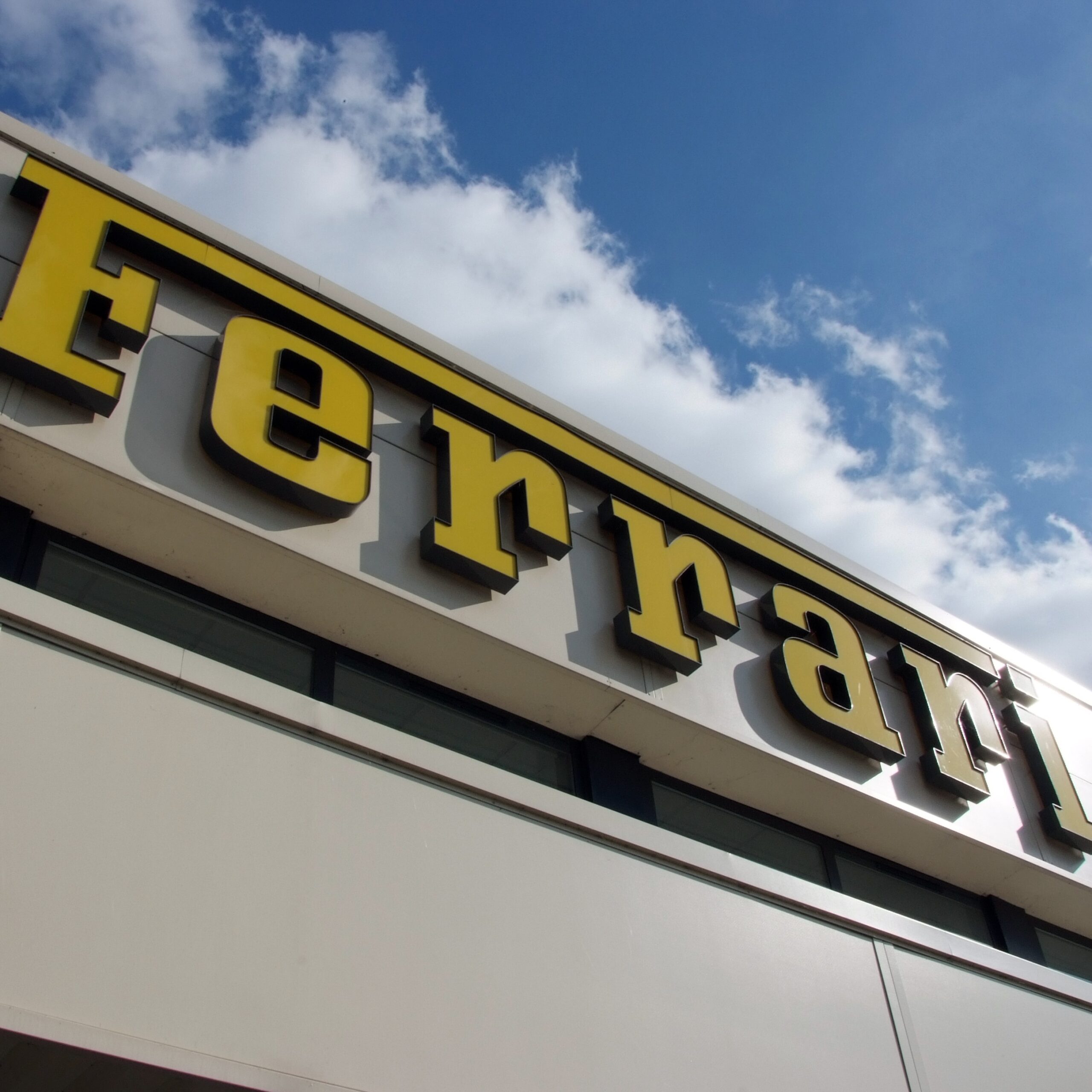 Office LED Lighting | Graypaul Ferrari | Case Study